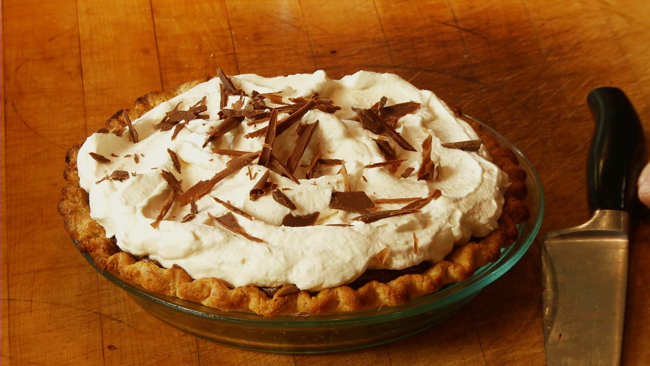 How to Make Fresh Chocolate Cream Pie - Mobile Minute – Cooking Up a Story